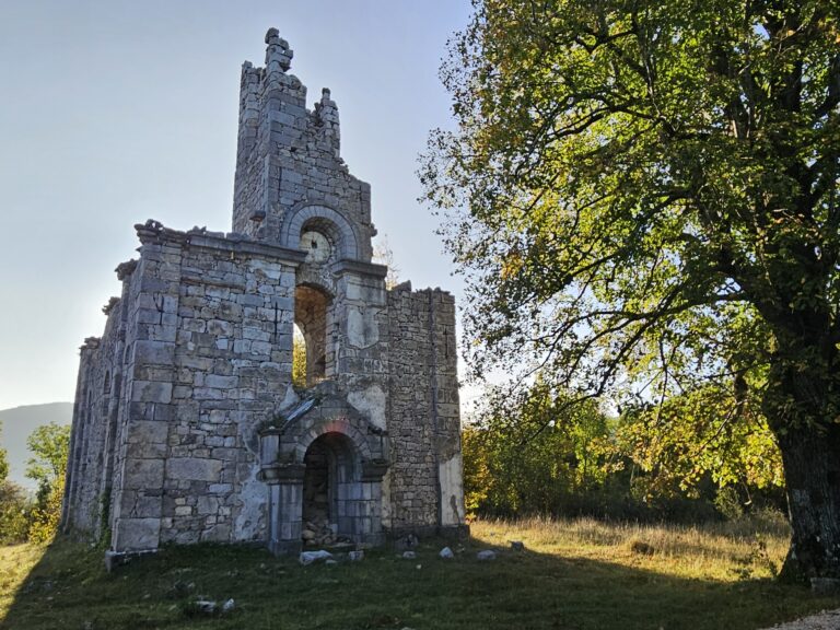 Crkva Uspenja Presvete Bogorodice - Zir Zen